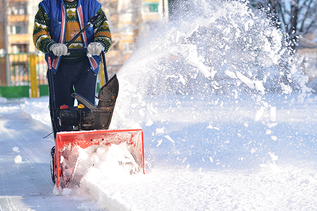 Snow Blower Maintenance Tips and Guide - Your AAA Network